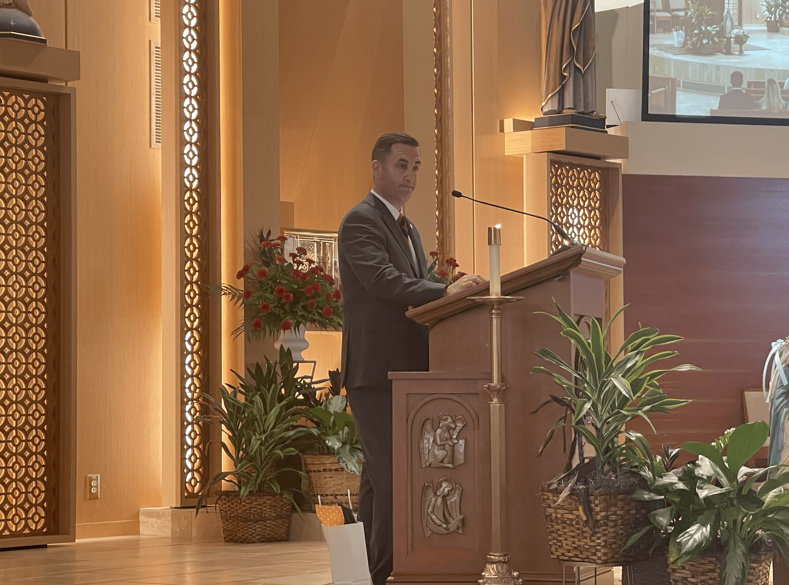 Matt Taunt ‘99 Shares Inspiring Lessons at Baccalaureate Mass - Brother ...
